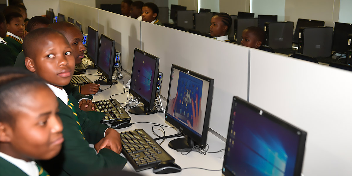 BT unveils Computer Lab at Sibusisiwe Comp Tech High School in ...